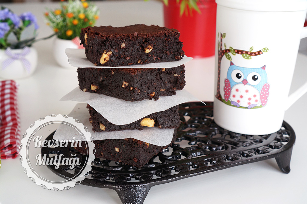 Fındıklı Brownie Tarifi | Kevserin Mutfağı - Yemek Tarifleri