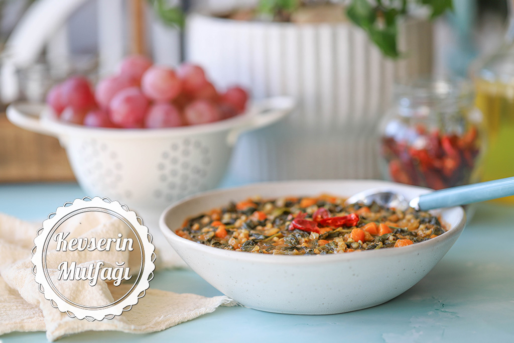 Bulgurlu Ispanak Yemeği Tarifi | Kevserin Mutfağı - Yemek Tarifleri