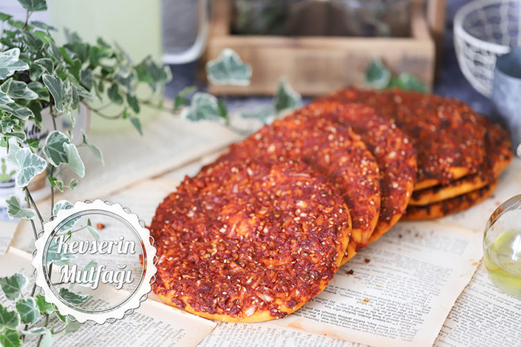 Biberli Ekmek Tarifi | Kevserin Mutfağı - Yemek Tarifleri