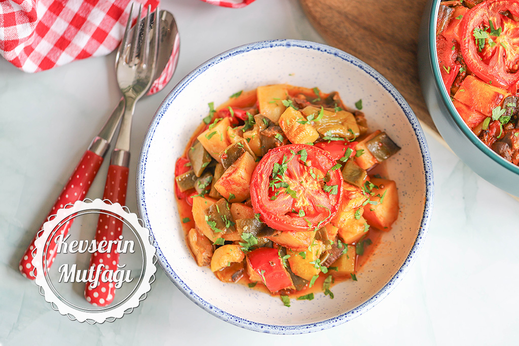 Fırında Yaz Türlüsü Tarifi | Kevserin Mutfağı - Yemek Tarifleri